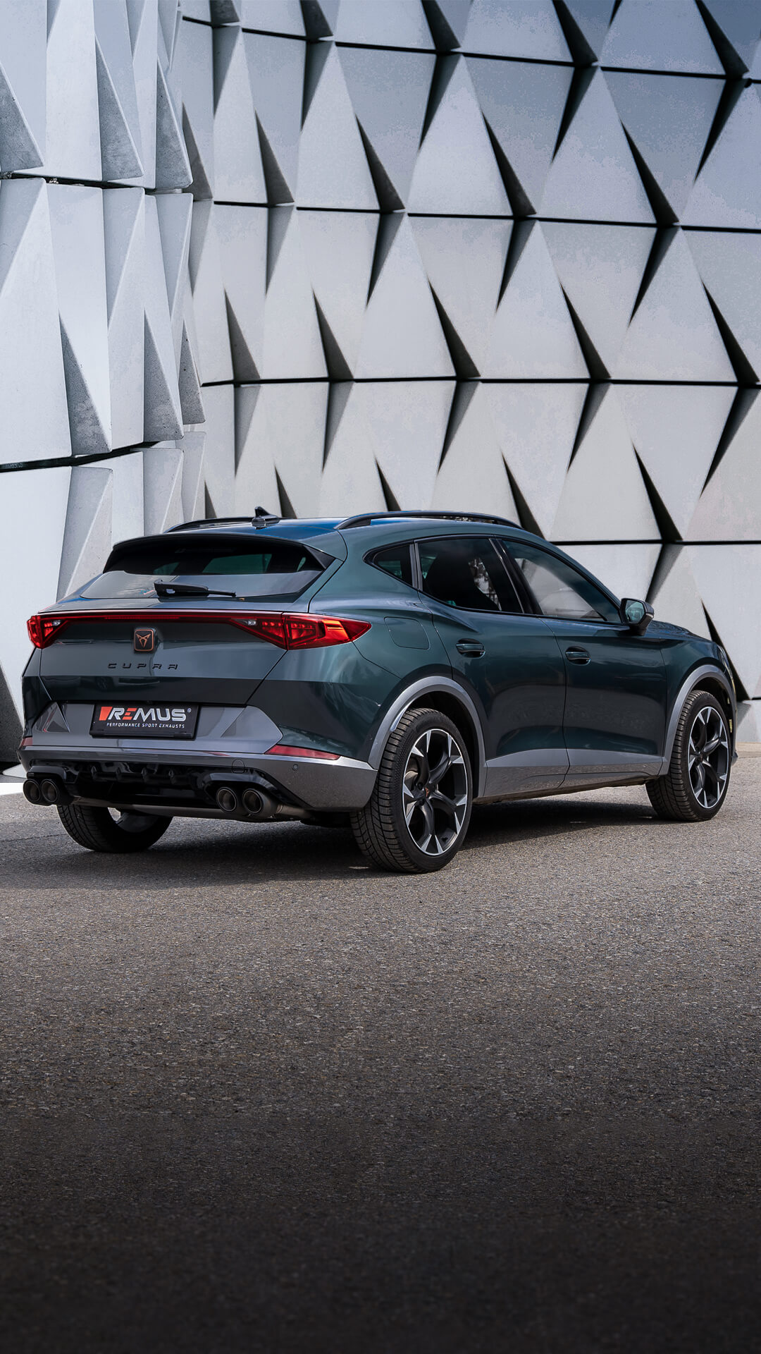 Axle-back Sport exhaust CUPRA Formentor 2.0l TSI, 140kW DSG, centered ...