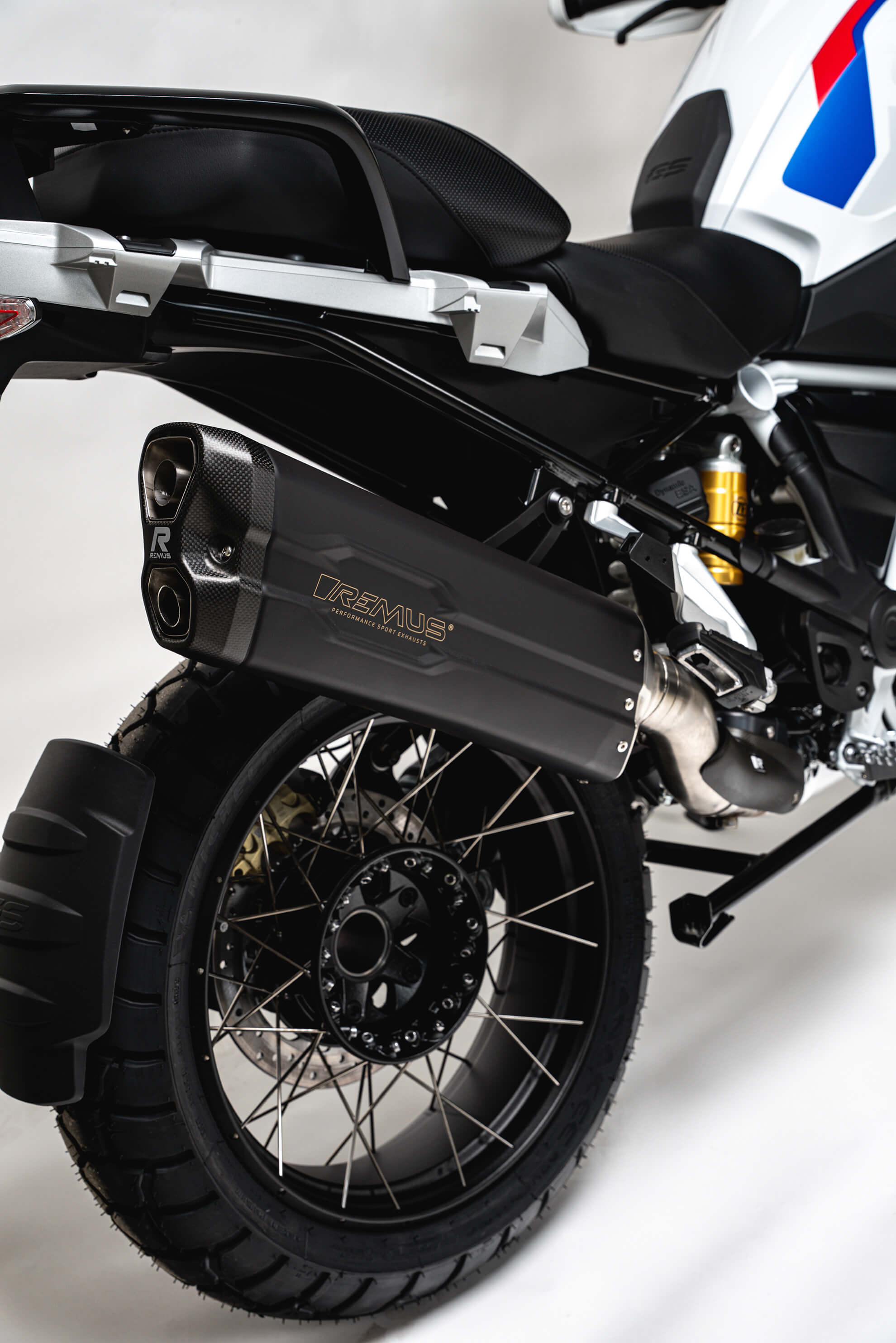 REMUS 8 2.0 Slip On Sport Exhaust incl. Carbon heat protecting shield ...