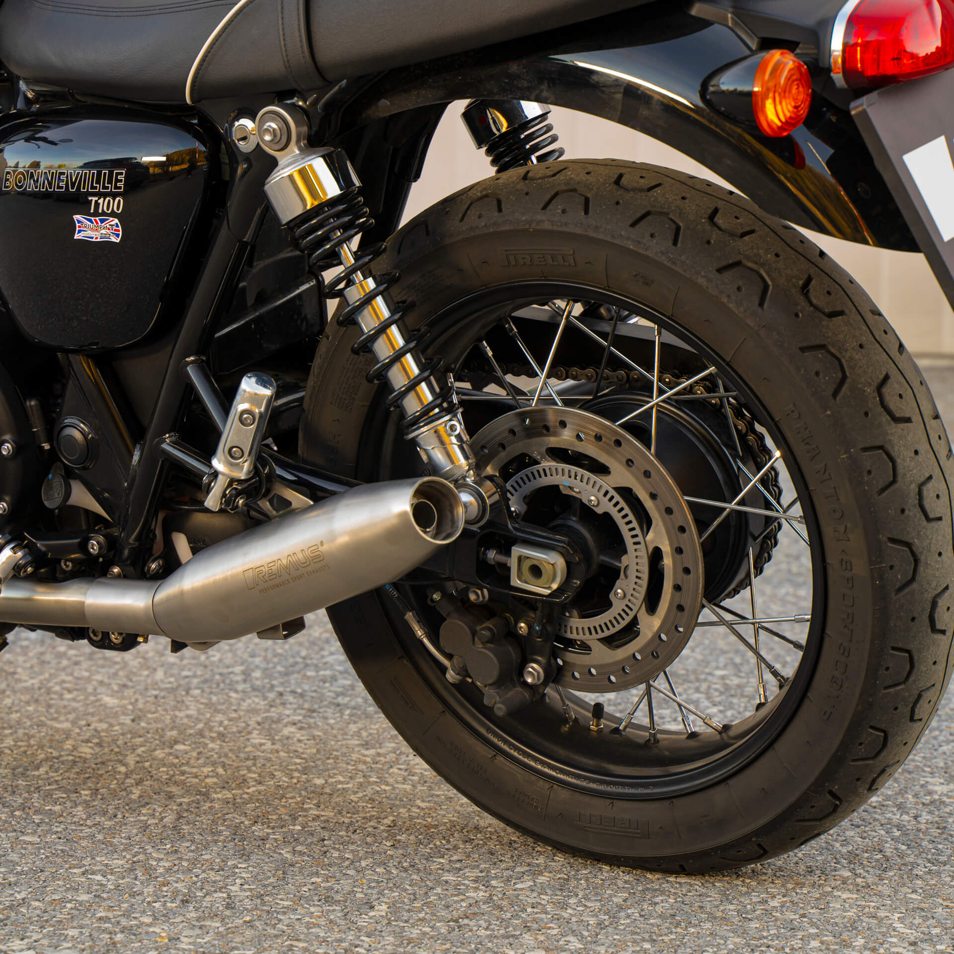 REMUS Slip On Tapered muffler Sport Exhaust Bonneville, left/right Ø 84 ...